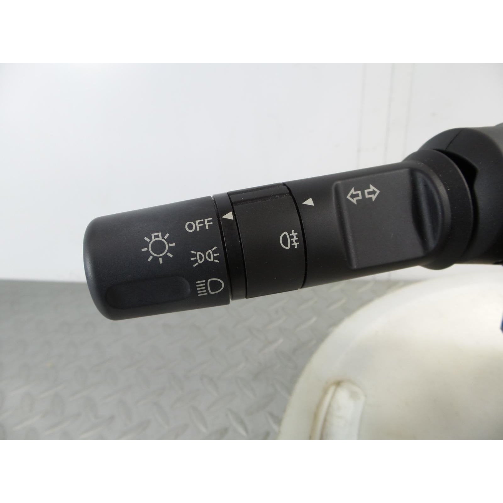 Fog Light Switch | Mazda2 (2011-2014) - MazdaShop | Genuine Mazda Parts ...